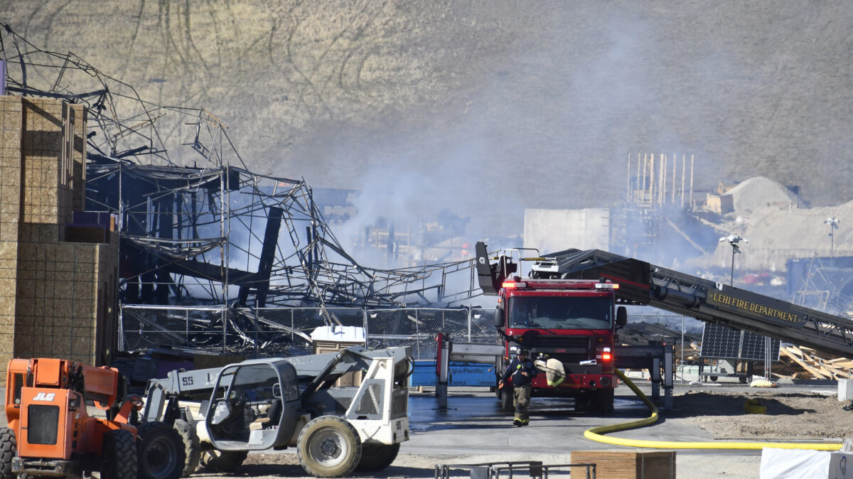 Large fire burns down Lehi apartment building under construction | News ...
